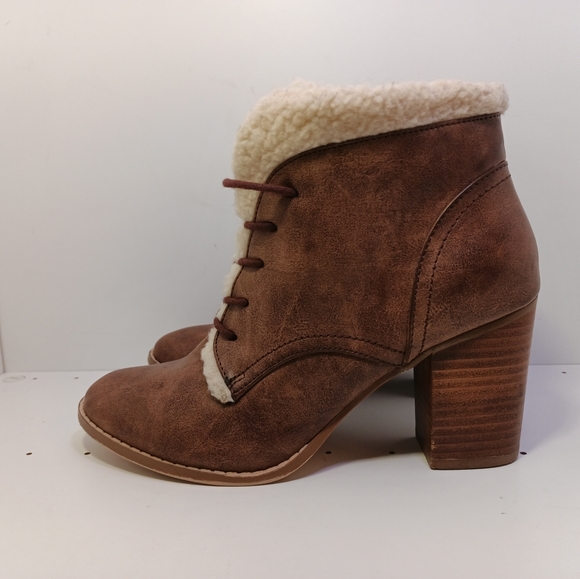 Restricted | Shoes | Restricted Womans Brown Leather Boots Size 7 ...